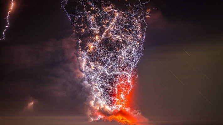 Non Explosive Volcano Eruption - 2560x1600 Wallpaper - teahub.io