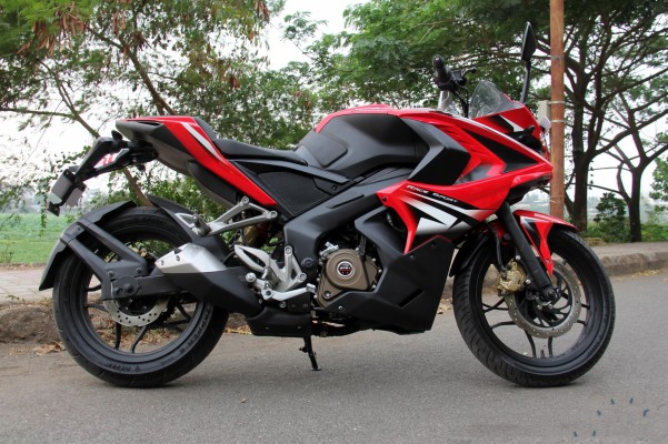 Red Rs Bike - 2048x1363 Wallpaper - teahub.io