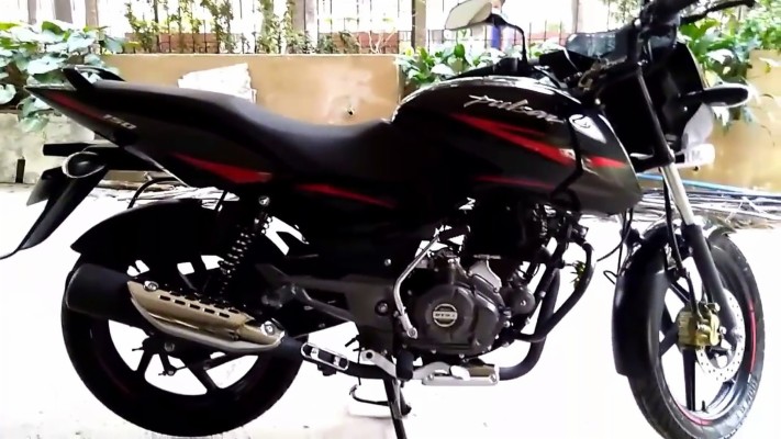 Pulsar - Motorcycle - 1600x1200 Wallpaper - teahub.io