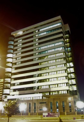 Accra-ghana Skyline Wallpapers - Commercial Building - 665x960 ...