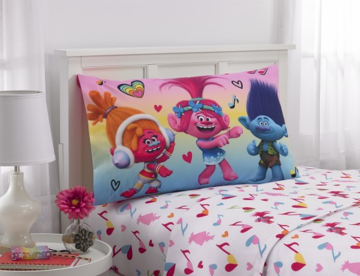 Trolls Bedroom Wallpaper - 1350x1800 Wallpaper - teahub.io
