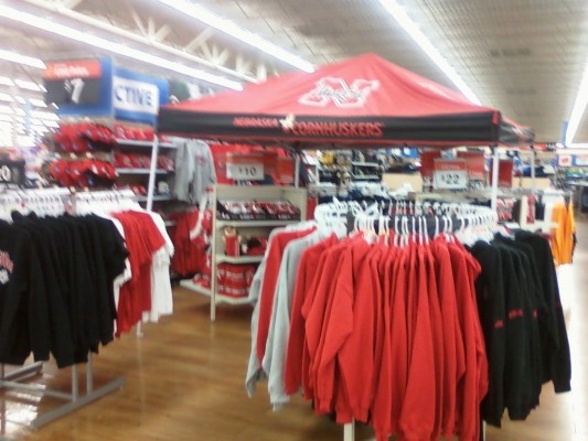 Outlet Store - 1920x1440 Wallpaper - teahub.io