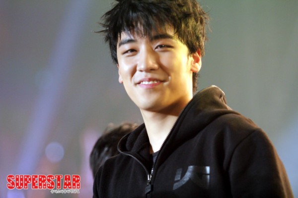 Seungri - 1100x733 Wallpaper - teahub.io
