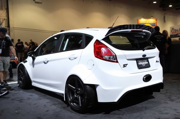 Ford Fiesta St Full Hd - Ford Fiesta St Custom - 2048x1360 Wallpaper ...