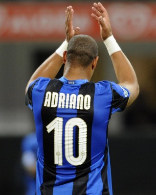 Adriano Imperador Wallpaper Hd - 662x1200 Wallpaper - teahub.io
