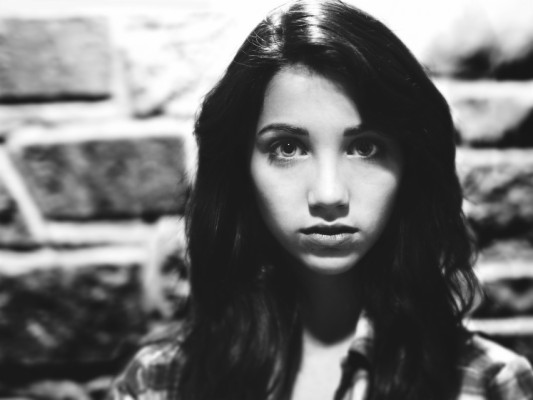 Emily Rudd Wallpaper - 1280x1693 Wallpaper - teahub.io