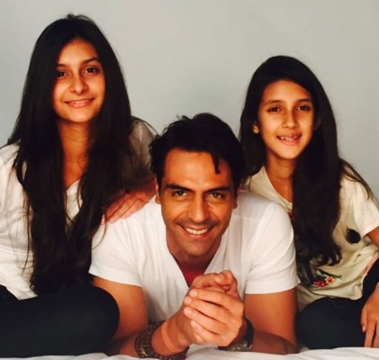 Arjun Rampal Instagram - Mahika And Myra Rampal - 750x712 Wallpaper ...