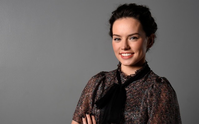 Daisy Ridley Wallpaper Smiling - 1920x1200 Wallpaper - teahub.io