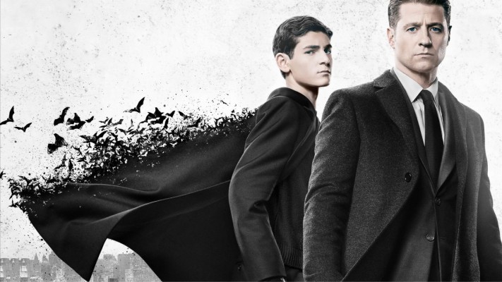 Bruce Wayne Gotham Coat Season 5 - 2880x1800 Wallpaper - teahub.io