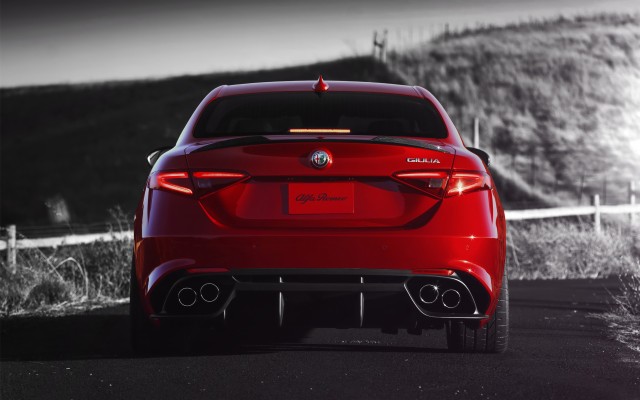 Alfa Romeo Giulia Quadrifoglio Rear - 2560x1600 Wallpaper - teahub.io