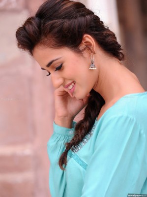 Disha Patani Beautiful Hd Photoshoot Stills (15908) - Disha Patani ...