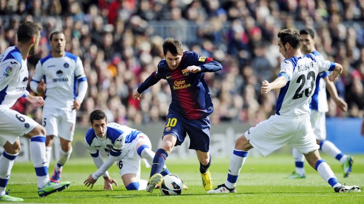 Messi Vs 6 Players - 1920x1080 Wallpaper - teahub.io